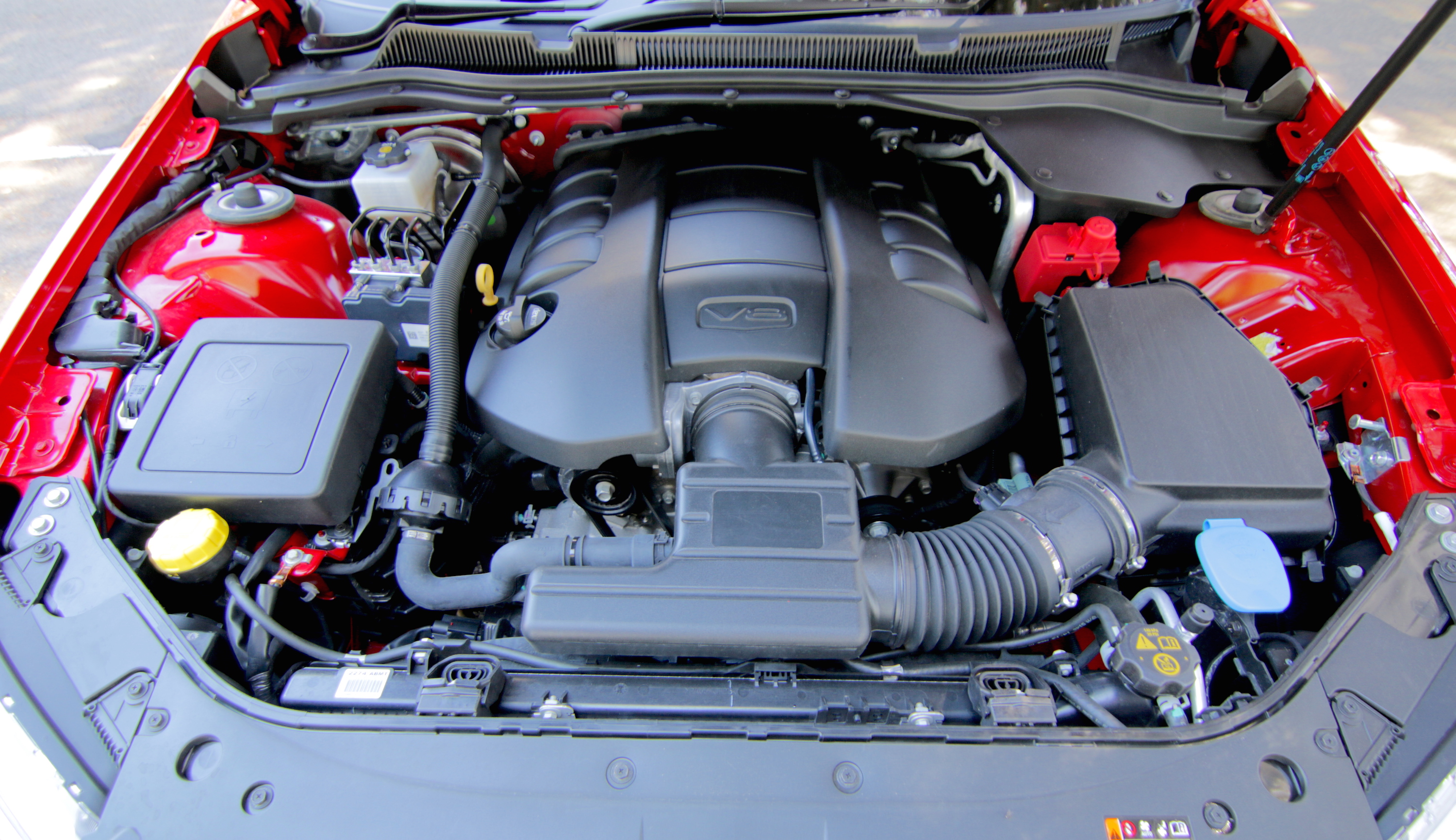 2016 홀덴 코모도어 SS V 레드라인 : 클리앙